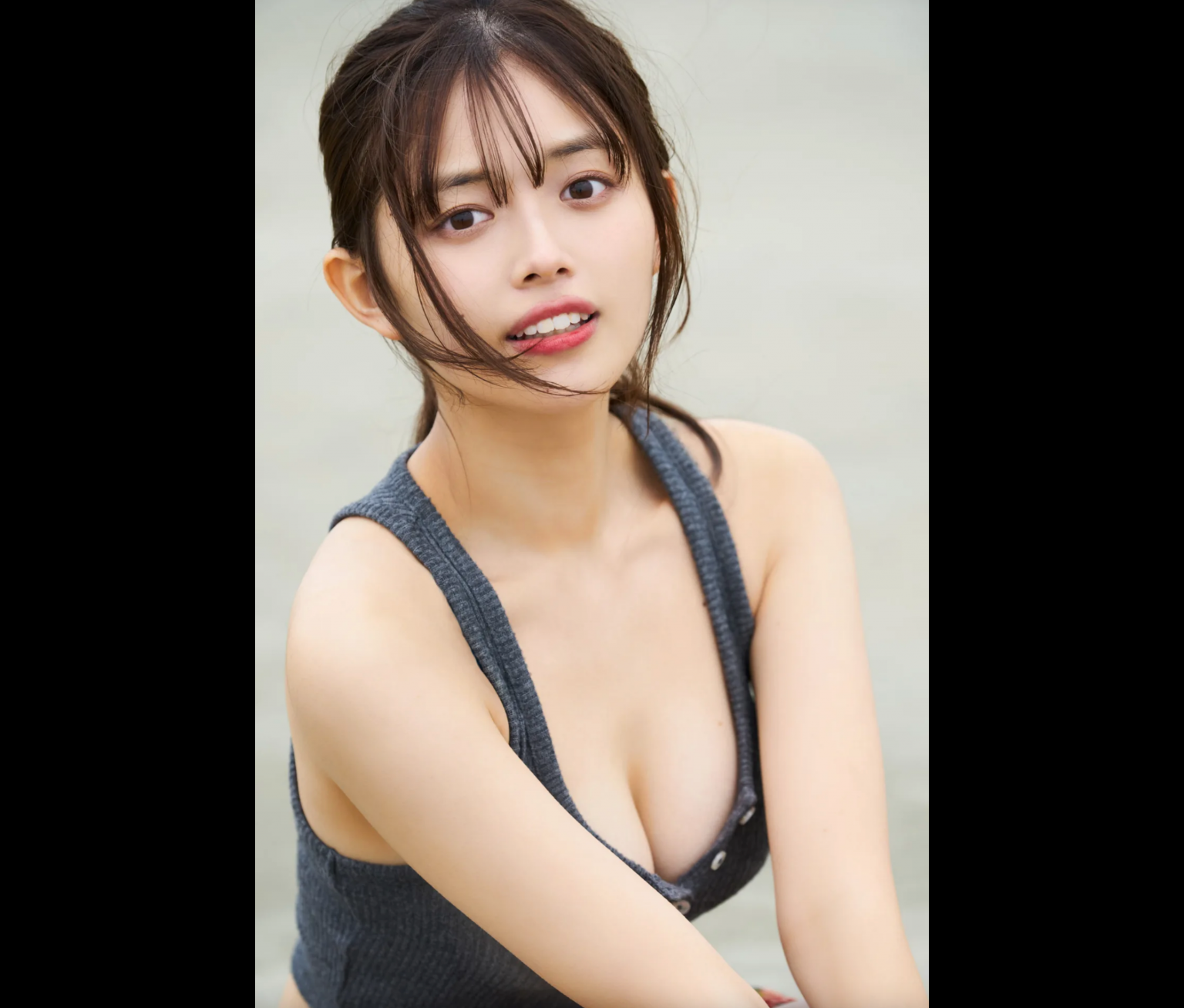 FRIDAYデジタル写真集 森日菜美 海辺のあの子 完全版【58P 144MB】-石川澪写真网